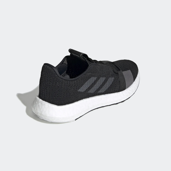 博客來-ADIDAS SENSEBOOST GO W [F33906] 女鞋 運動 慢跑 休閒 避震 透氣 健身 愛迪達 黑灰